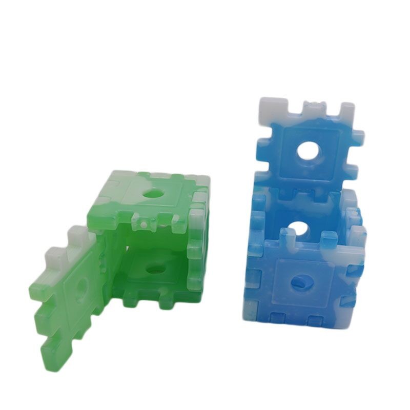 Spliced Small Ice Blocks With Cooling SAP Inside For Chilling And ...